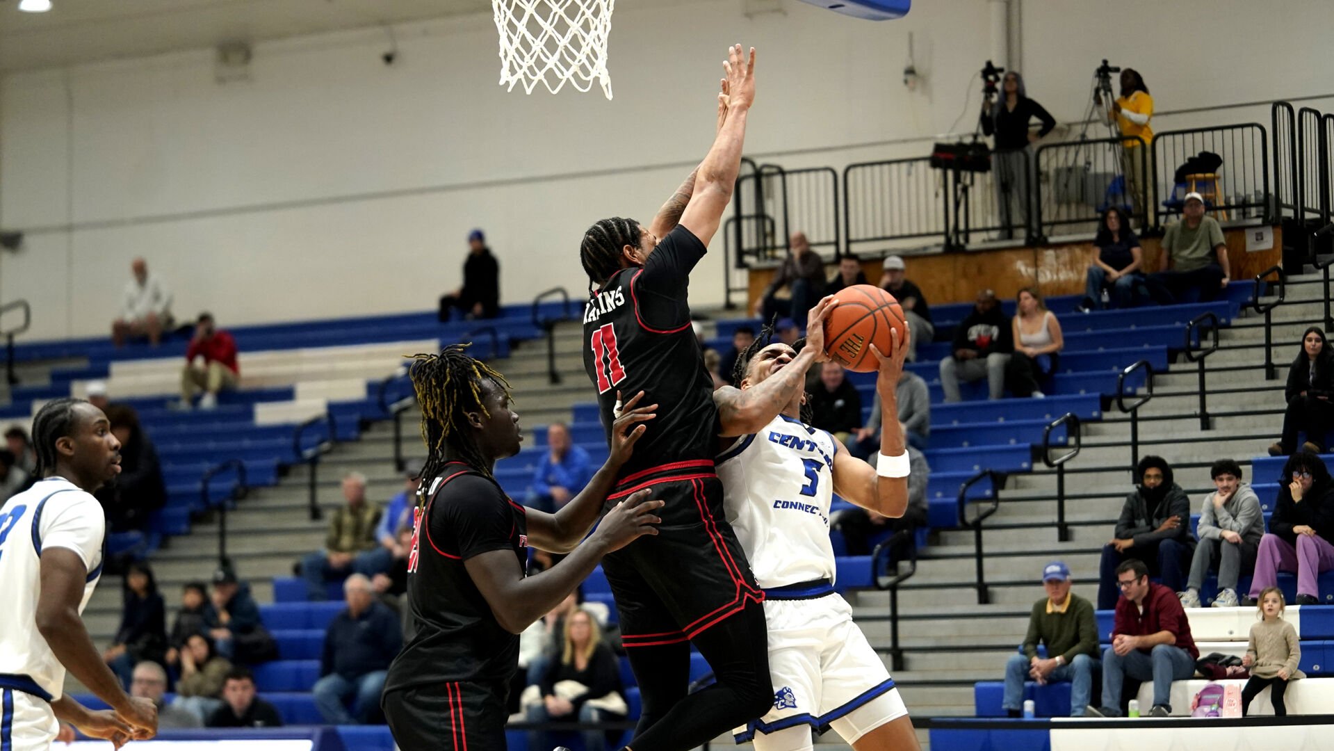 Beyond UConn: A look at college hoops happenings around the state ...