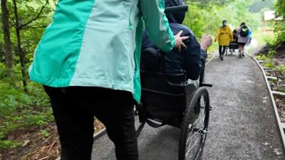 Barnes programs to help people with disabilities experience nature ...