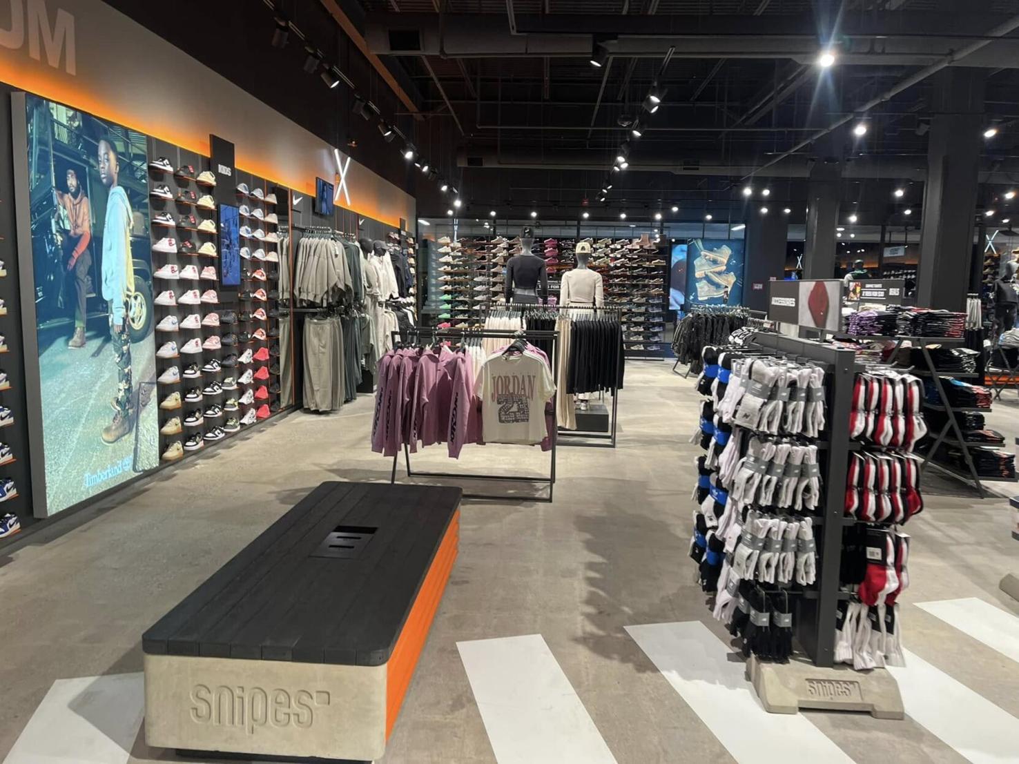 SNIPES streetwear store opens in Bristol Plaza | News | bristolpress.com