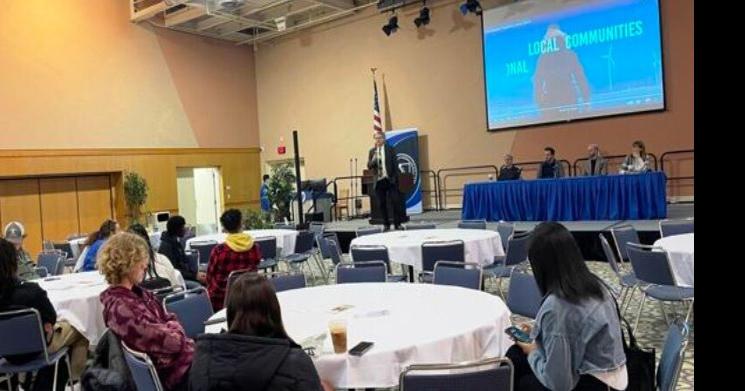 CCSU students, faculty gather for climate change event | News ...