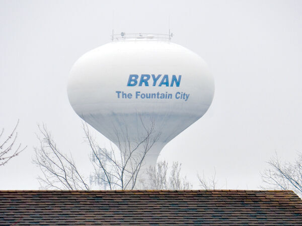 Crews work overnight to fix water issue | Local News | bryantimes.com