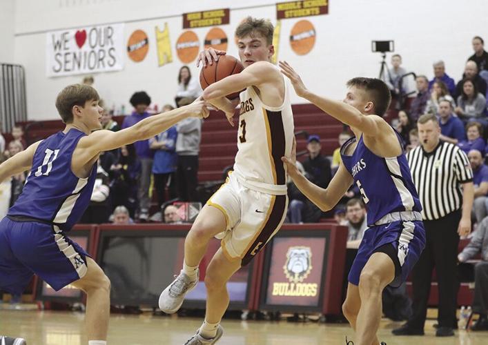 Big 2nd quarter for Edgerton boys basketball not enough in GMC loss to state-ranked Antwerp ...