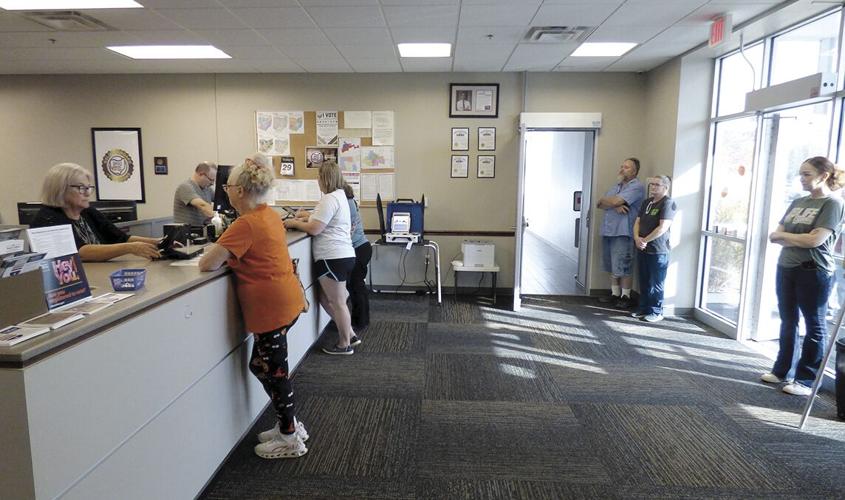 More than 4,000 vote early in-person | Local News | bryantimes.com