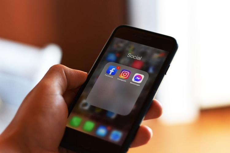 Signs your child may be addicted to social media | Health | bryantimes.com