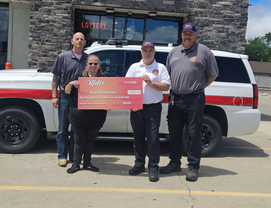 Donation to fire department | News | bryantimes.com