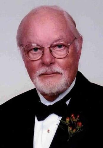 Daniel E. Moore (1931 — 2015) | Obituaries | bryantimes.com