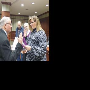 Carrie Schlade swearing in "Carrie On" | Local News | bryantimes.com