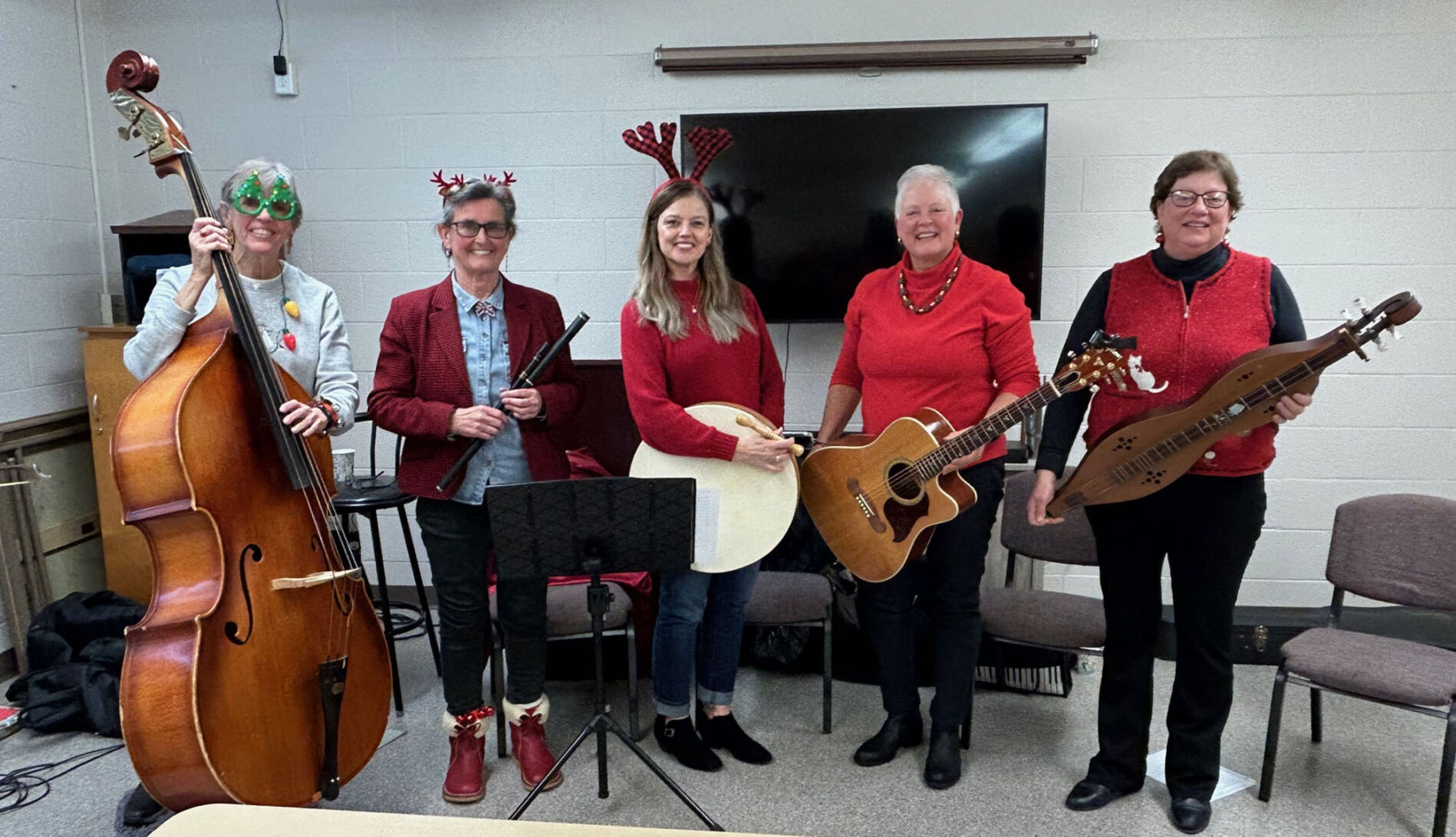 Planxty Five celebrates Christmas with Wesley LIFE | | bryantimes.com