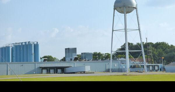 Stryker looking to rehab water tower | Local News | bryantimes.com