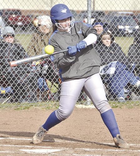 Senior Spotlight Ashley and Allison Kaylor | Bryan Times | bryantimes.com