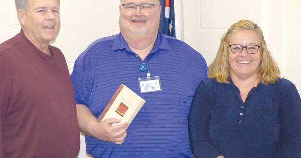 Edgerton swears in new mayor, councilwoman | Local News | bryantimes.com