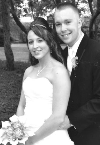 Wedding: Mr. and Mrs. Dustin and Heather (Walker) Hartsock | Local News | bryantimes.com