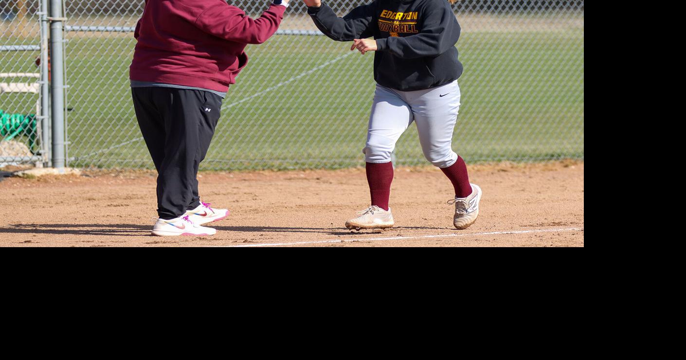 Edgerton softball plays all-around game, gets key hits to hand Hilltop ...