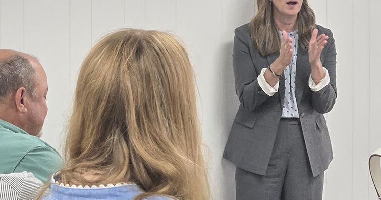 Governor candidate visits Bryan | News | bryantimes.com