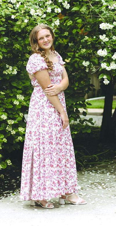 Holgate's Isabelle Blaker stays busy by helping others | Special ...