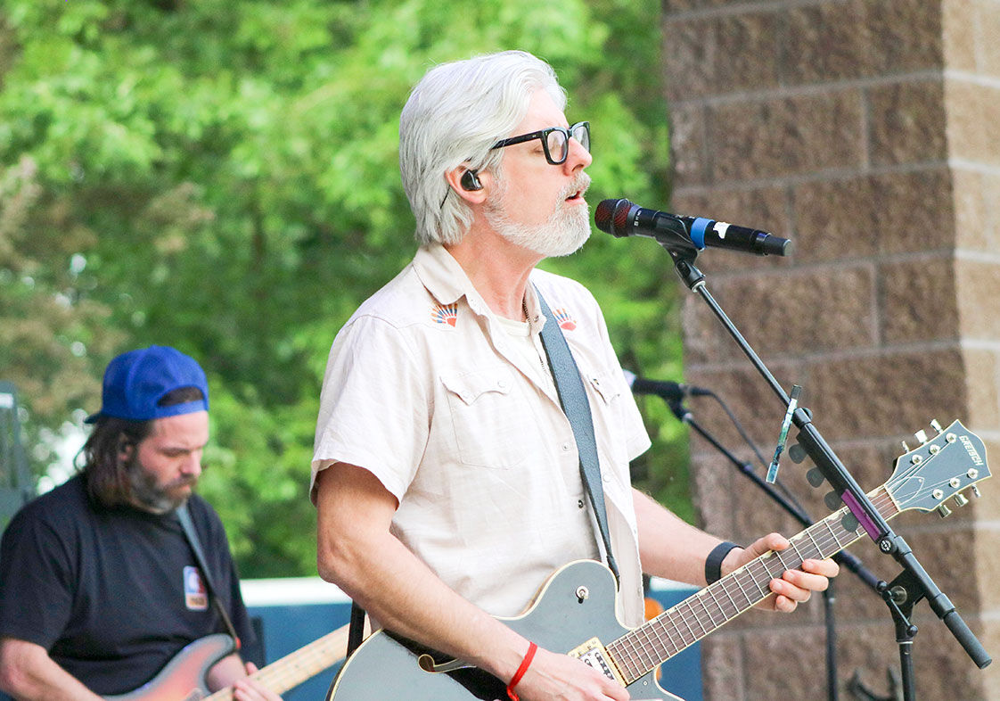 Music, unity shine at Matt Maher concert | News | bryantimes.com