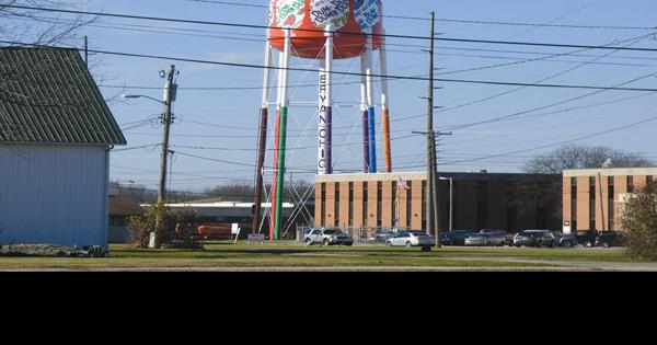 Dum Dums water tower becoming landmark | | bryantimes.com