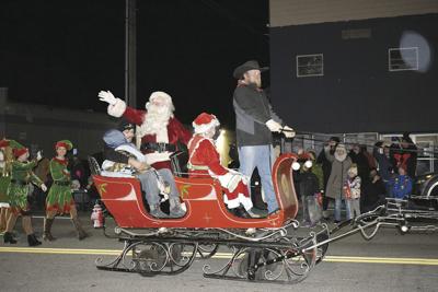 Santa Arrival Parade is Friday | Local News | bryantimes.com