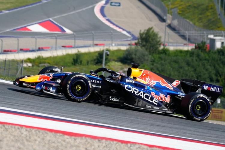 Max Verstappen predicts a strange British Grand Prix after battery ...