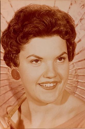 Beverly Donna Laughlin (1939-2022) | Obituaries | bryantimes.com