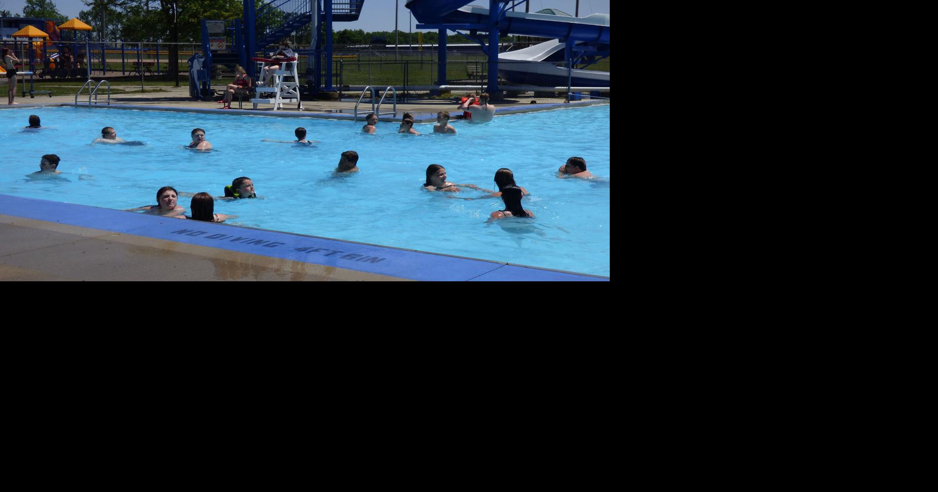 Montpelier pool opens | Local News | bryantimes.com