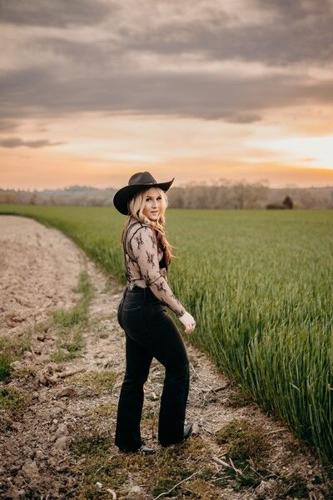 Country artist Lilly Moss releases empowering new single “Trigger ...