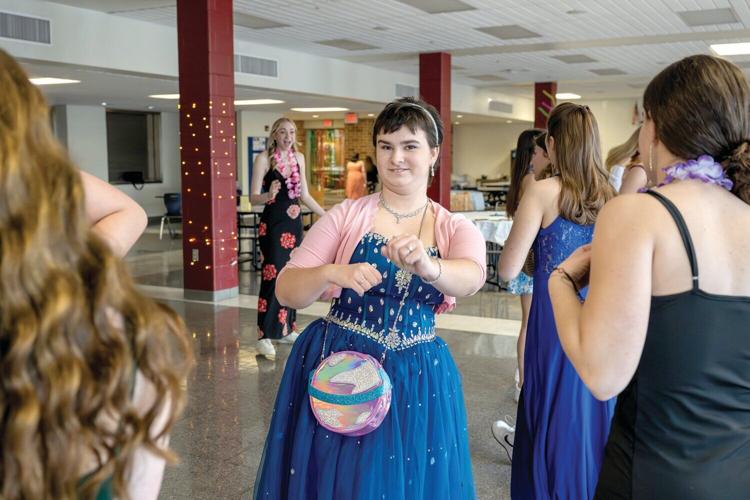 Patriots band together for CB East Unified Prom | Photo Galleries ...