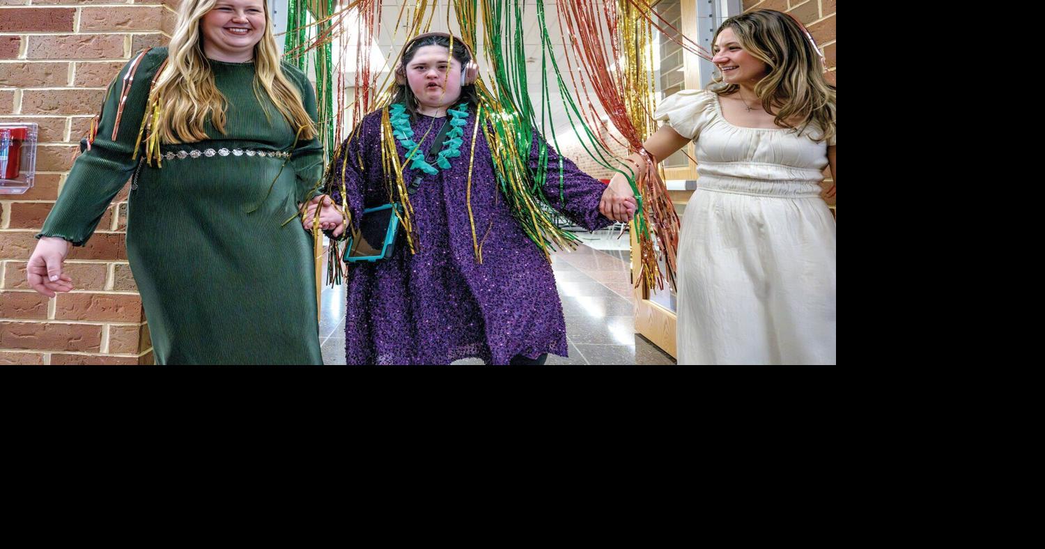 Patriots band together for CB East Unified Prom | Photo Galleries ...