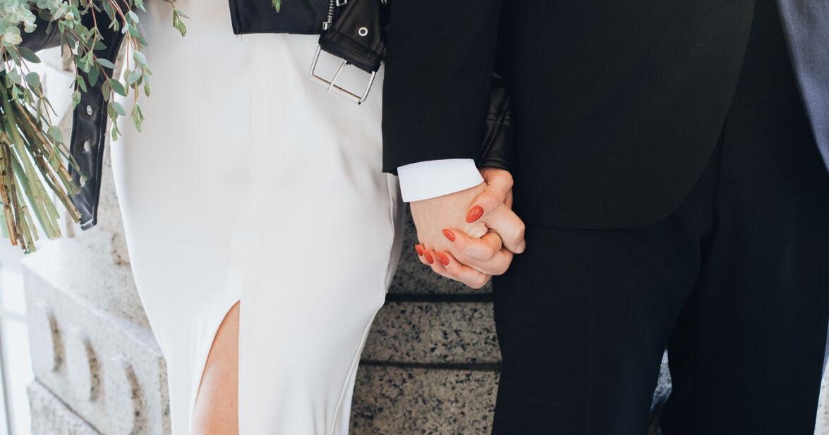 A sweet & simple City Hall ceremony