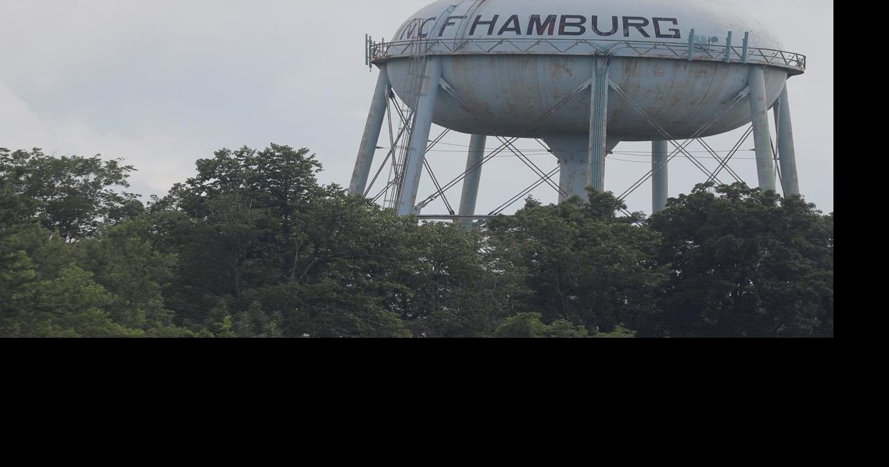 Painting Hamburg water tower like a burger is back on the burner