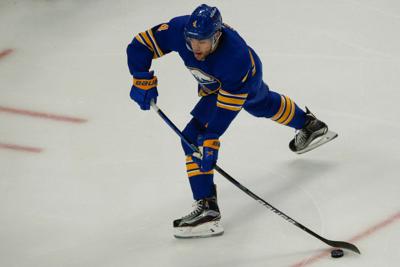 Odds say Islanders are favorites to land Taylor Hall in trade with Sabres