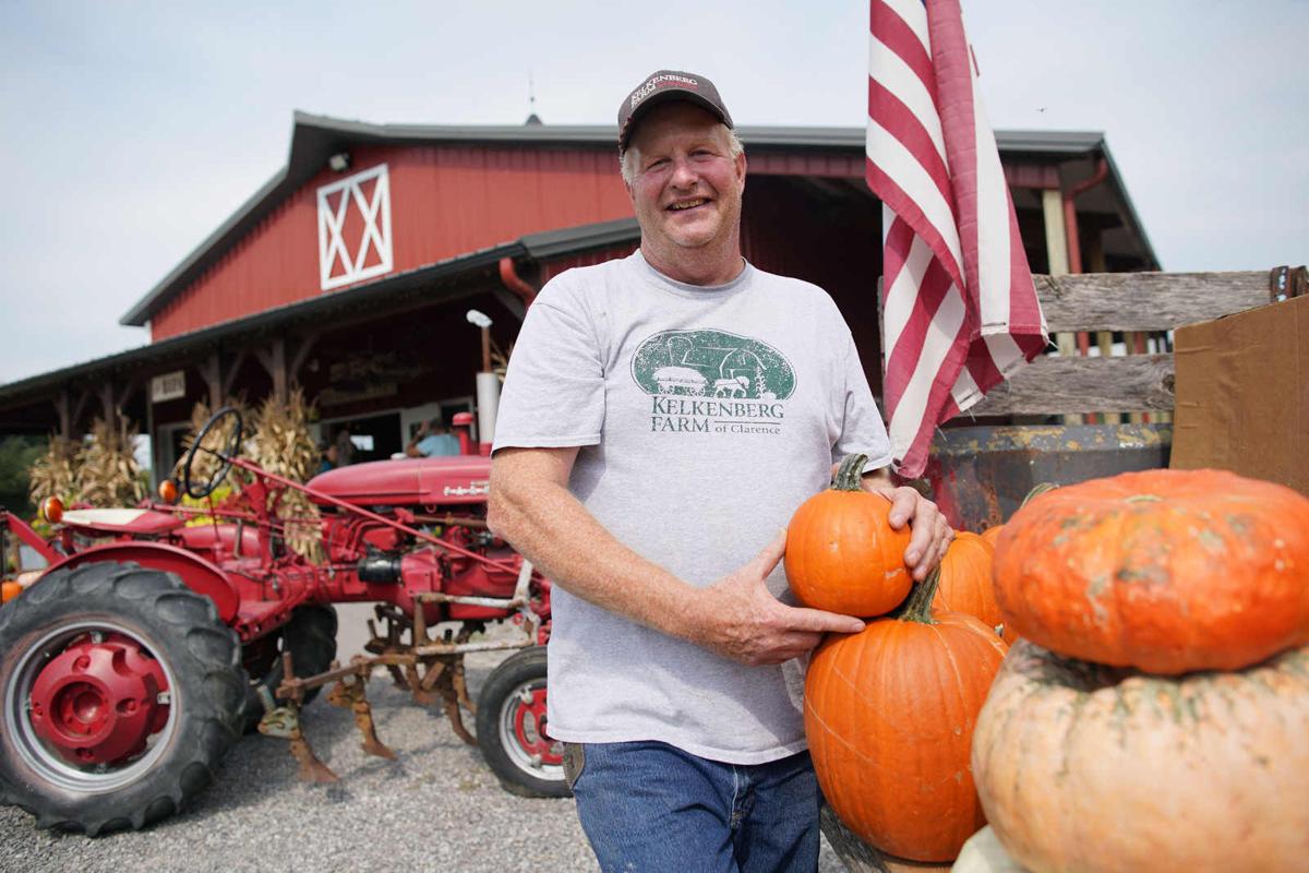 Local farmers share tips on picking the perfect pumpkin