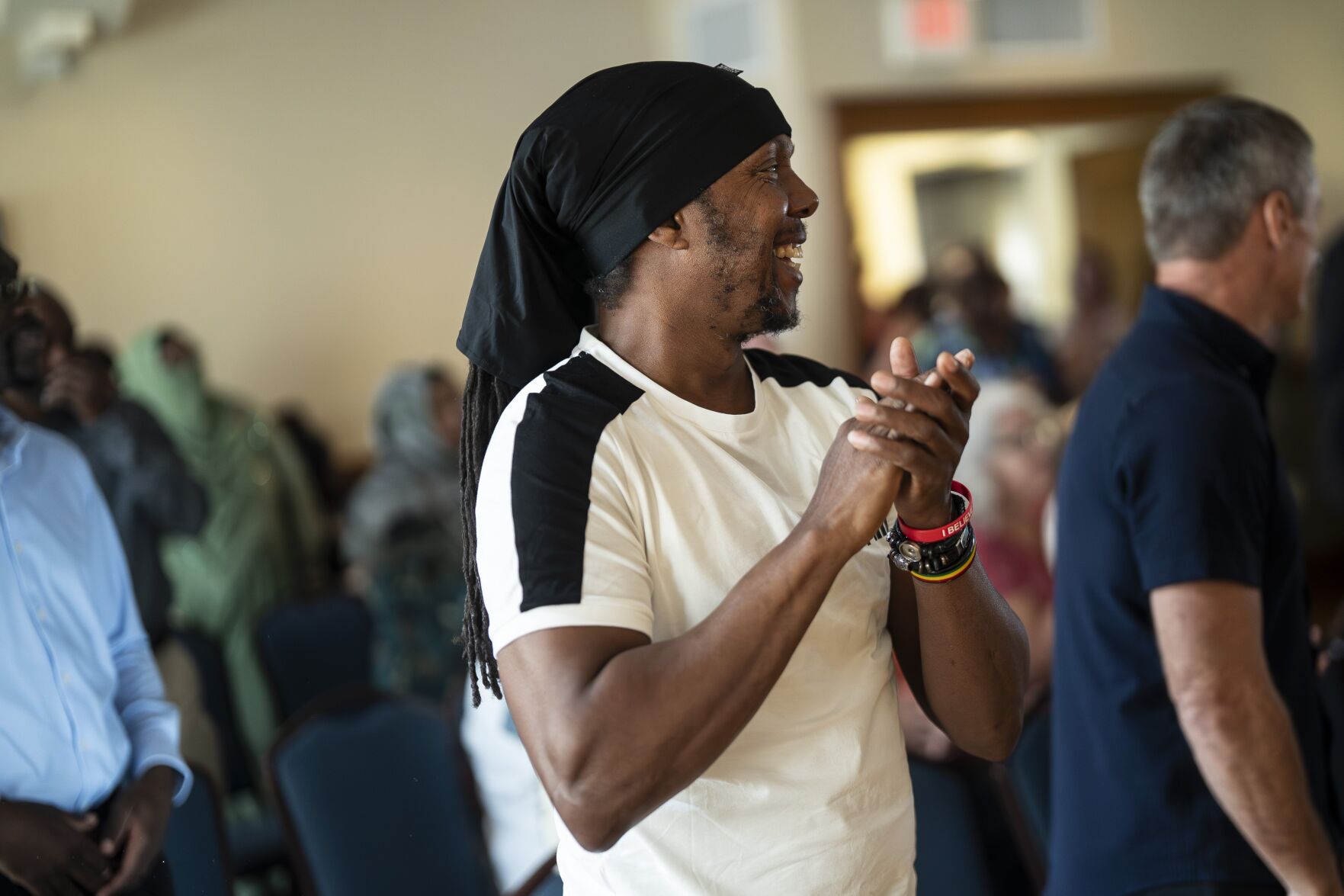 30 people become American citizens in Buffalo