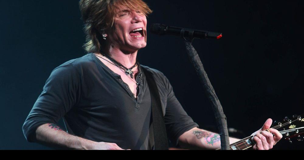 A baby named Goo: John Rzeznik is a dad