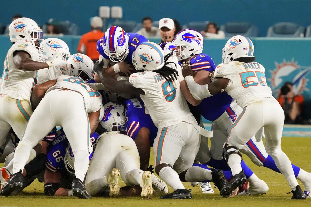 Josh Allen, Buffalo bobsled help Bills lead NFL third downs