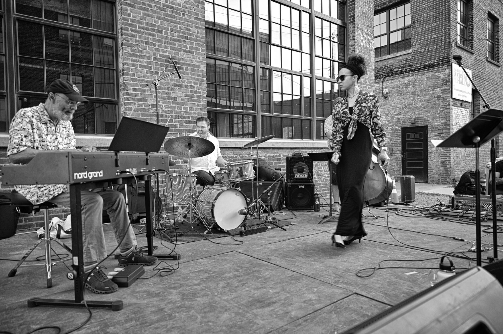 This Week in Live Music: Alex McArthur as ‘Lady Day,’ Chastity, Disco ...