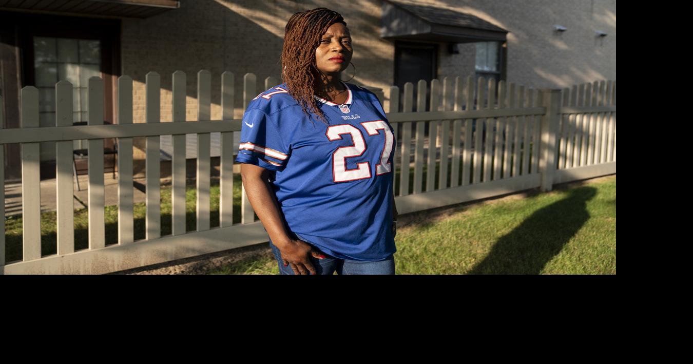 Ebony White, niece of Heyward Patterson