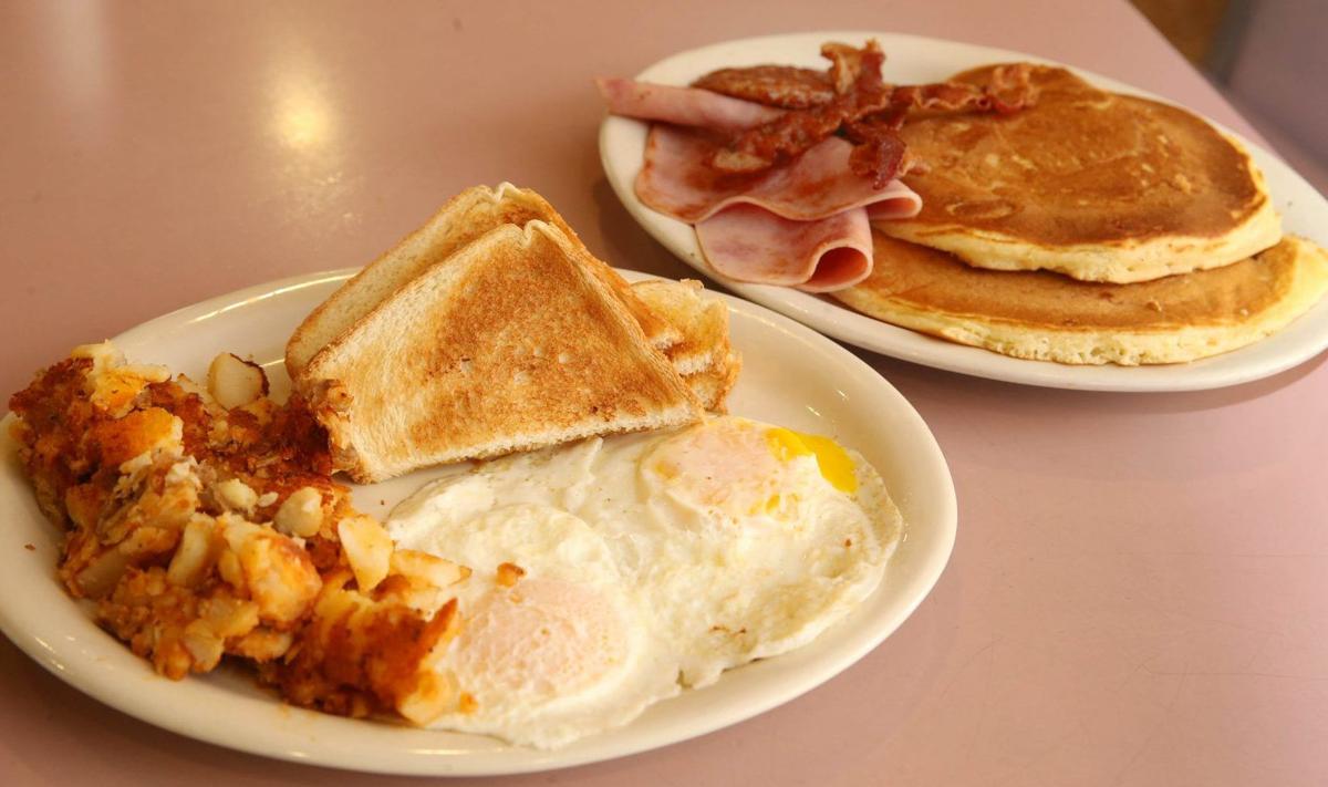 Helen's Kitchen offers comfort food in classic setting | Dining ...