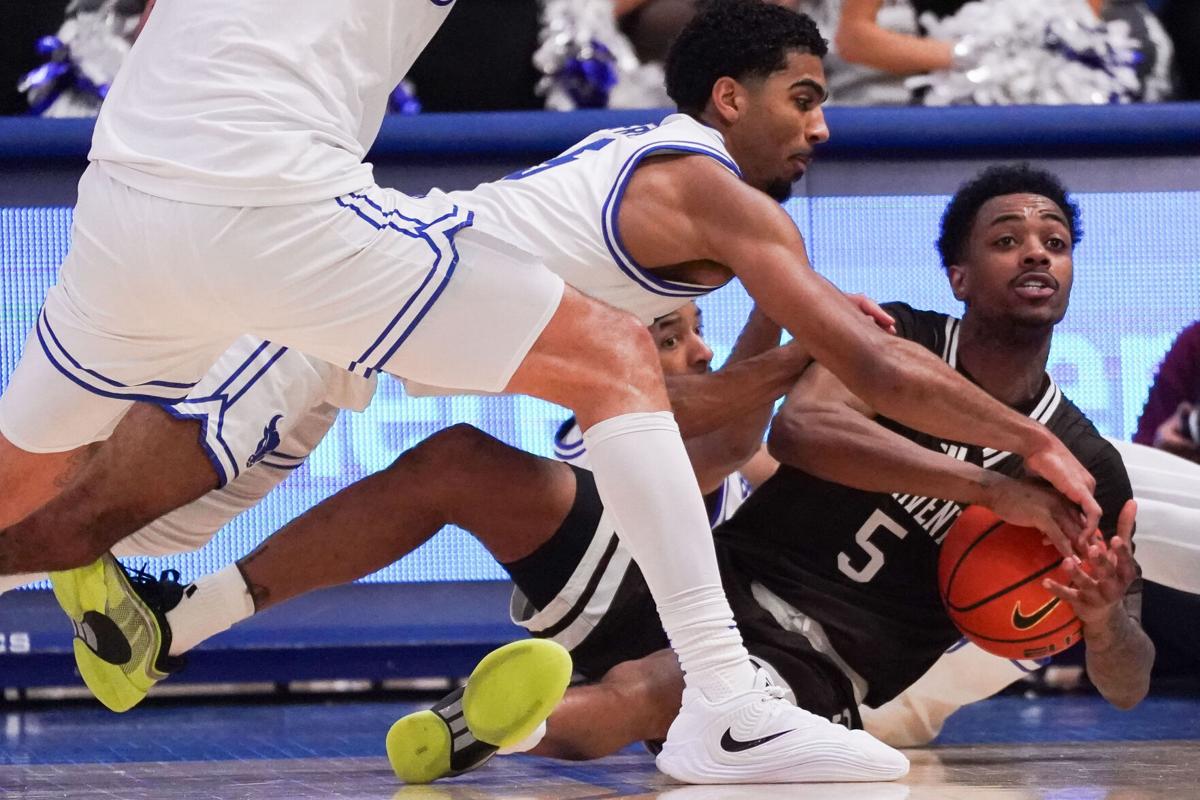 Bonnies win Big 4 battle, ends Buffalo's undefeated start
