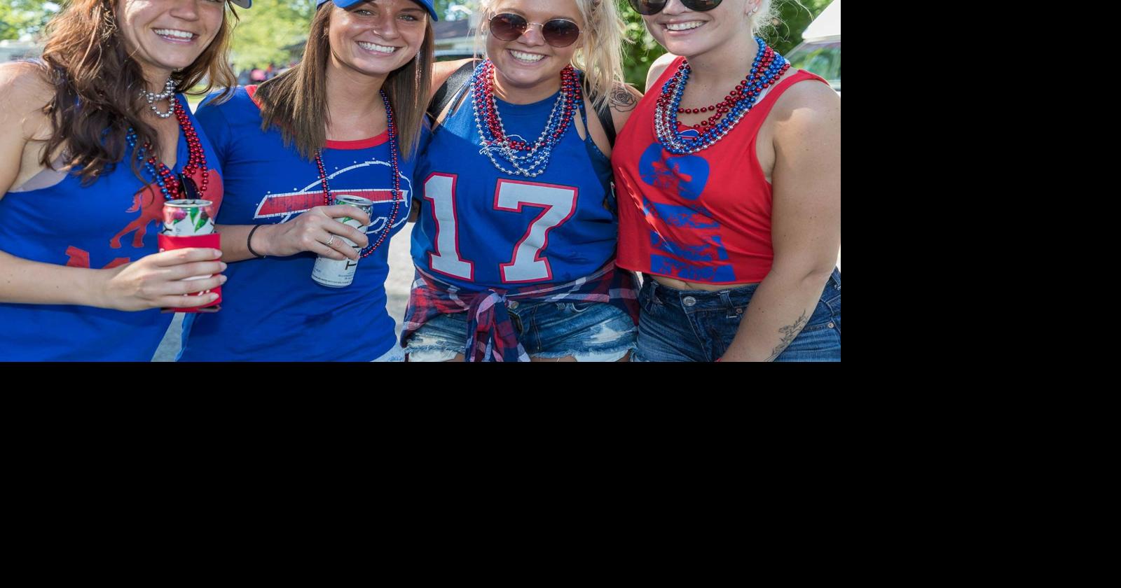 Smiles at Bills-Chargers home opener tailgate