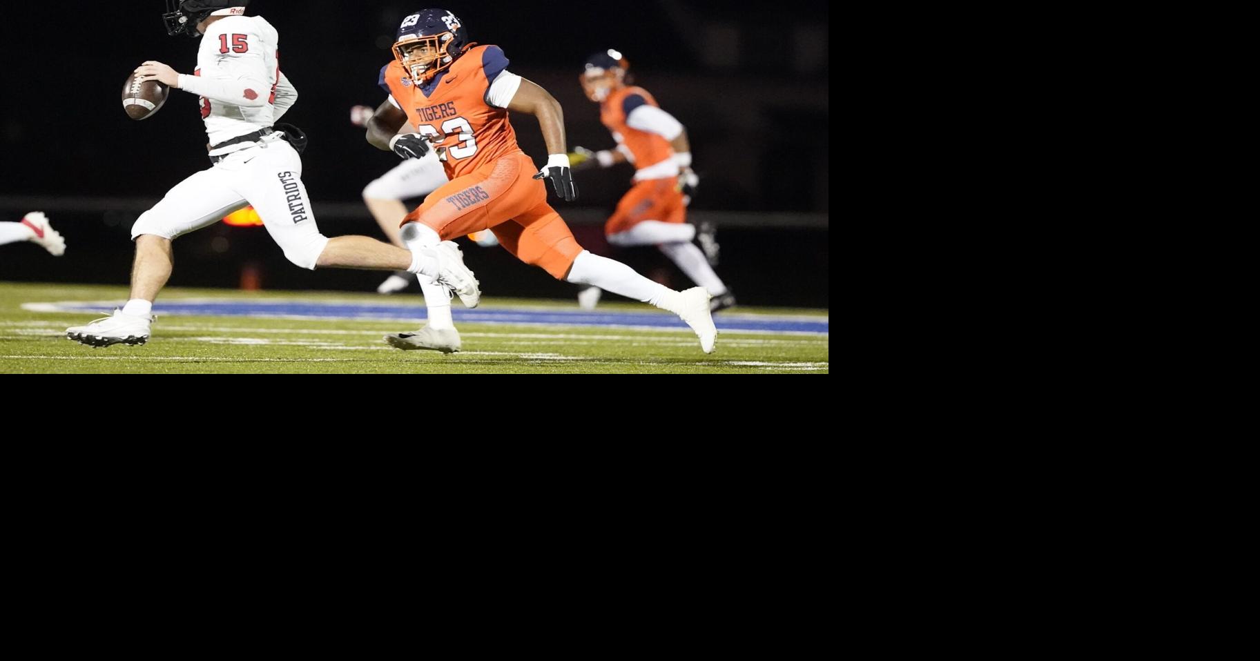 Regional weekend: Section VI football teams compete for chance at state ...