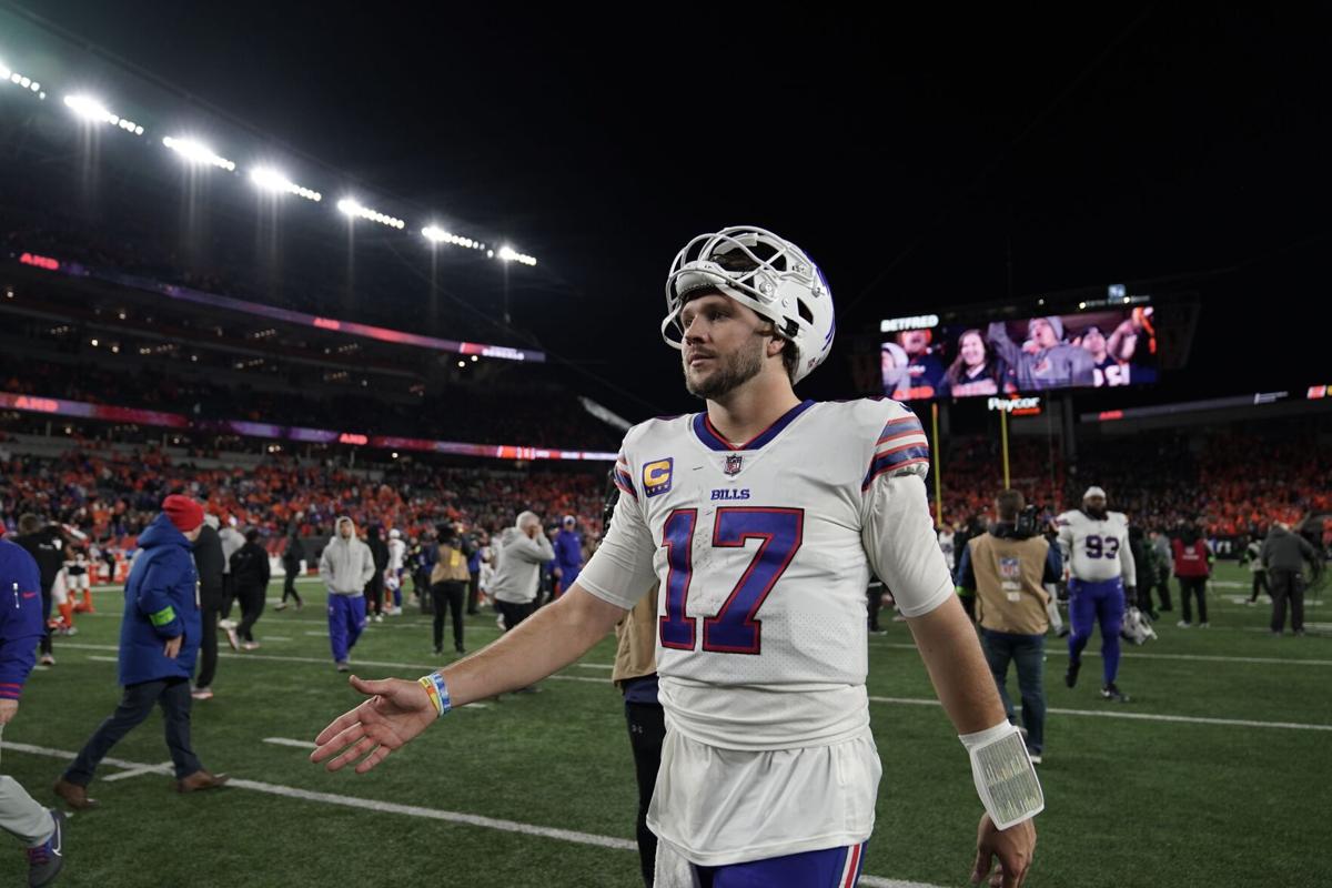 Bills QB Josh Allen 'much improved' on shoulder, full participant Thursday