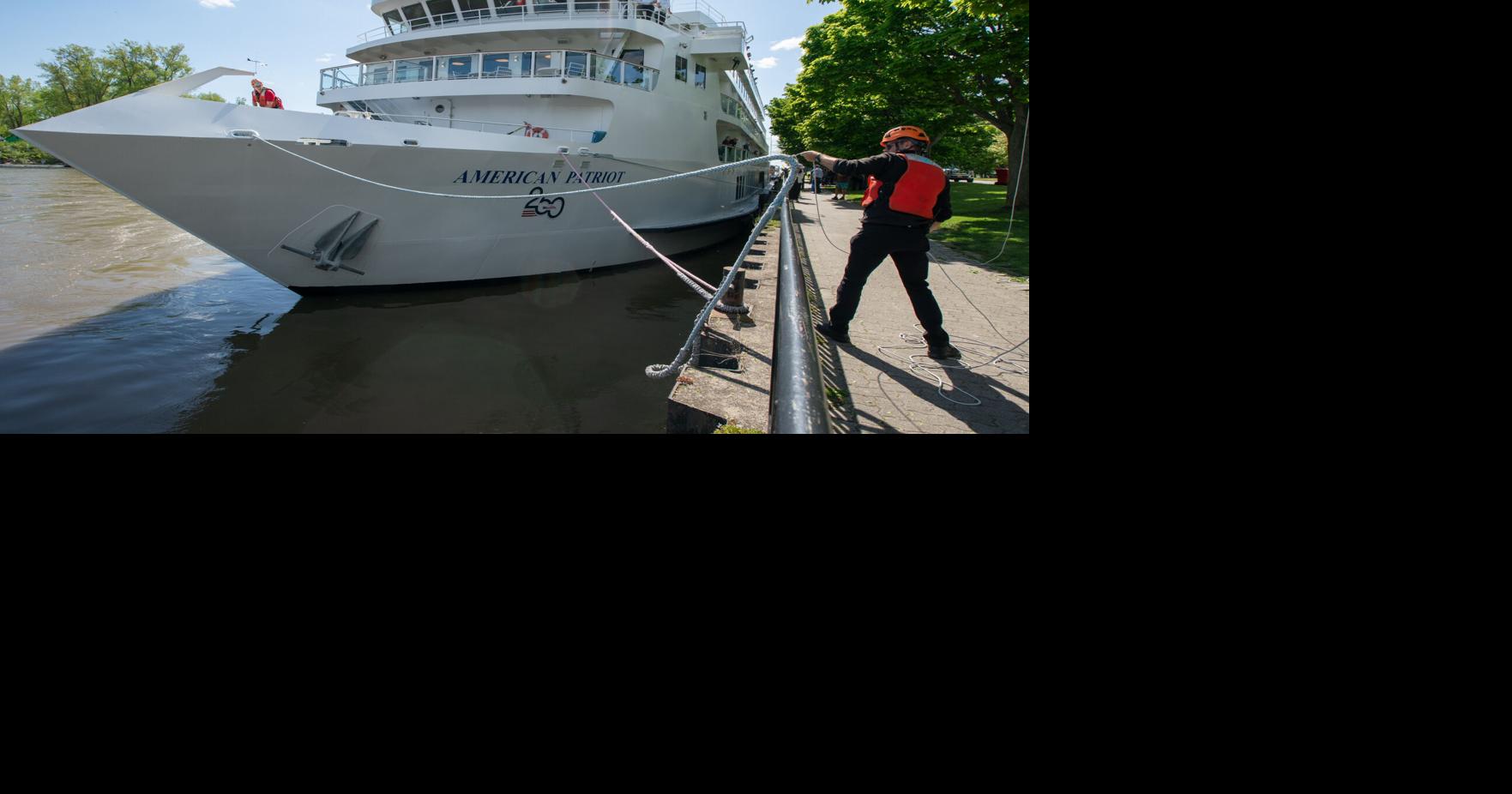 Buffalo's first cruise ship in decades arrives