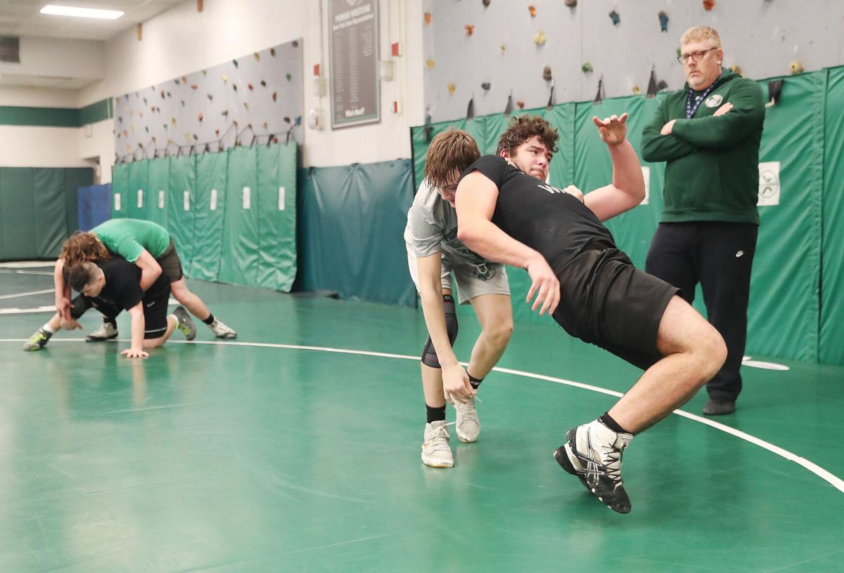 Pioneer wrestling coach Chris Edwards stepping down after 15 seasons