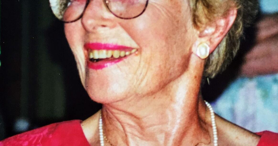 Jane G. Curtin, 94, wife of federal judge