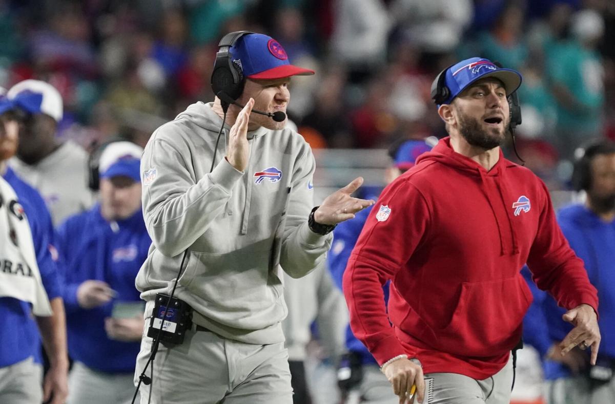 Packers request interview with Bills LB coach Bobby Babich