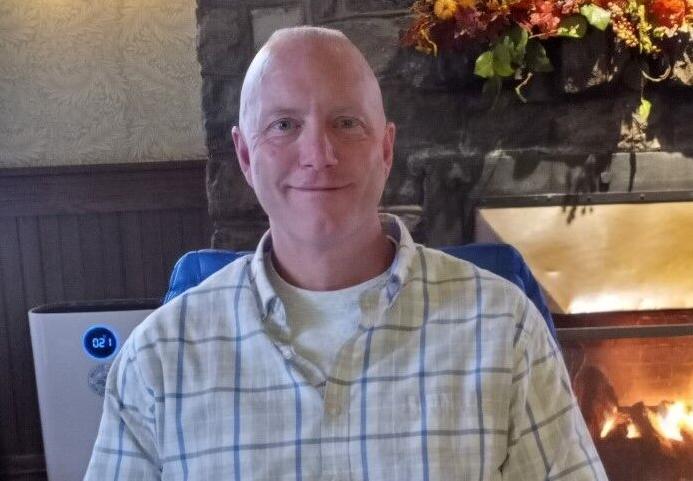 Secret agent scam: Married man who masqueraded as single federal agent ...