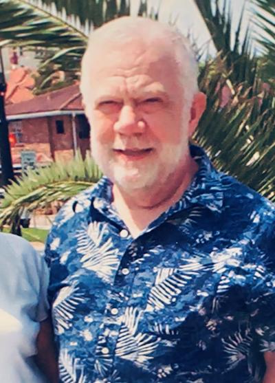 Edward W. Becker, 82, veteran television sports cameraman