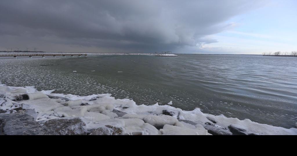 Lake-effect band clears metro area in time for rush hour