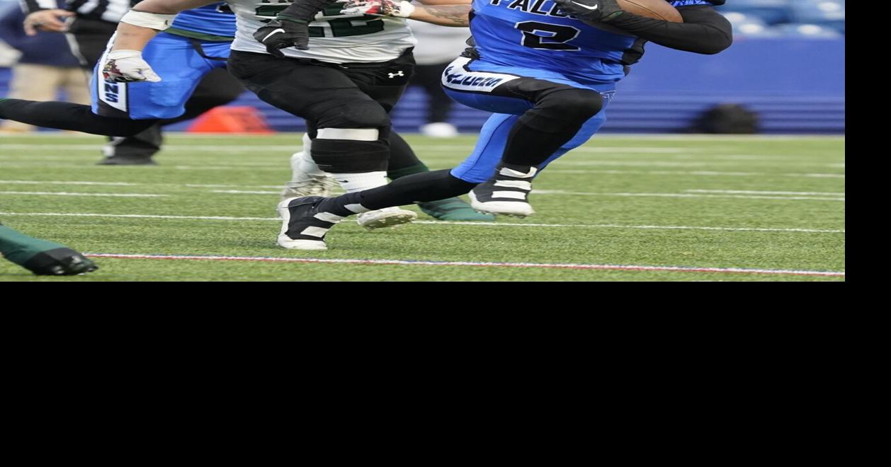 Health Sciences relies on 'The Closer' to capture Class B football ...